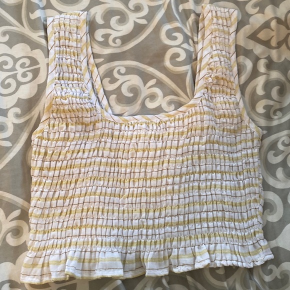 Le Lis | Tops | Cute Crop Top For Summer From A Boutique In Europe ...